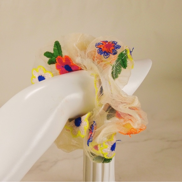 lisalisa | Hair | Romantic Retro Hair Embroidered Flower Crunchies 4in ...